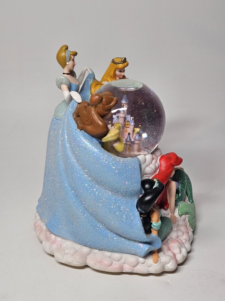 RARE DISNEY 6 PRINCESSES "ONCE UPON A DREAM" MUSICAL SNOW GLOBE 5.5X6 ...
