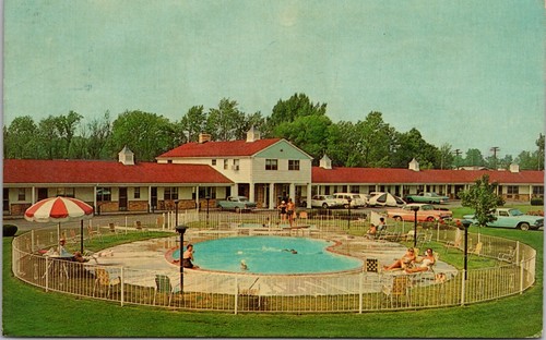 Postcard New York Dunkirk Motel Quality Courts AAA Swimming Pool Pmrk 7 ...