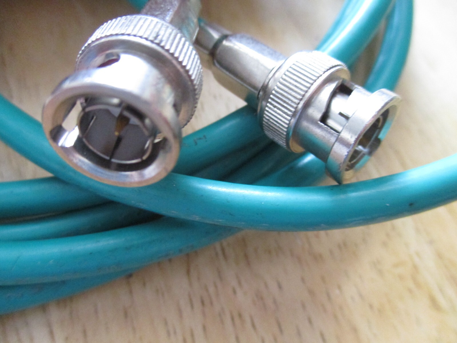 BELDEN 8241 59/U CABLE EST. AWM 1354 SHIELDED BNC M to M 9.5' Green | eBay