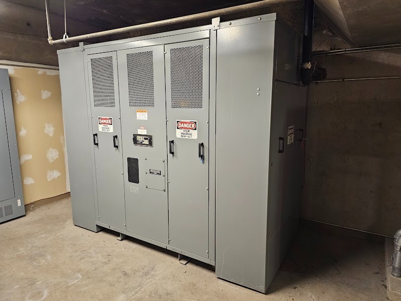 Square D 1000 kVA Dry-Type Power Transformer 12470 480 /277 Volt 3 ...