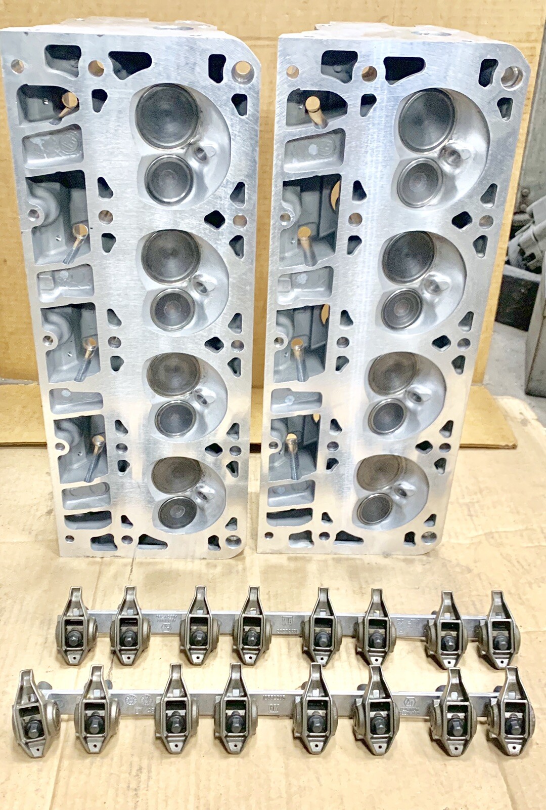 GM LM4 / LM7 / LR4 4.8L 5.3L Cylinder Heads PAIR # 706 w/ rocker arms ...