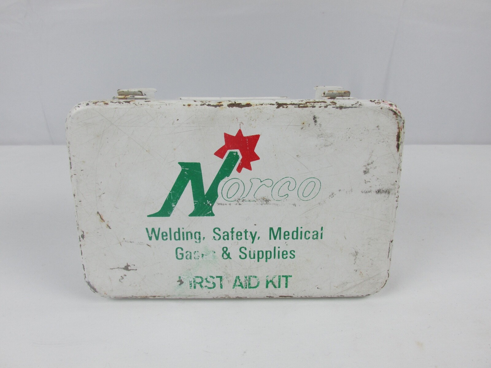 VINTAGE NORCO METAL BOX FIRST AID KIT Welding Safety Medical Supplies ...