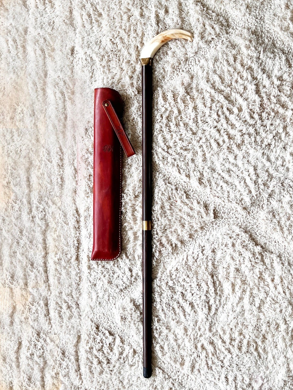 RARE VINTAGE SCREWABLE 36" CANE WITH LEATHER SHEATH-C… - Gem