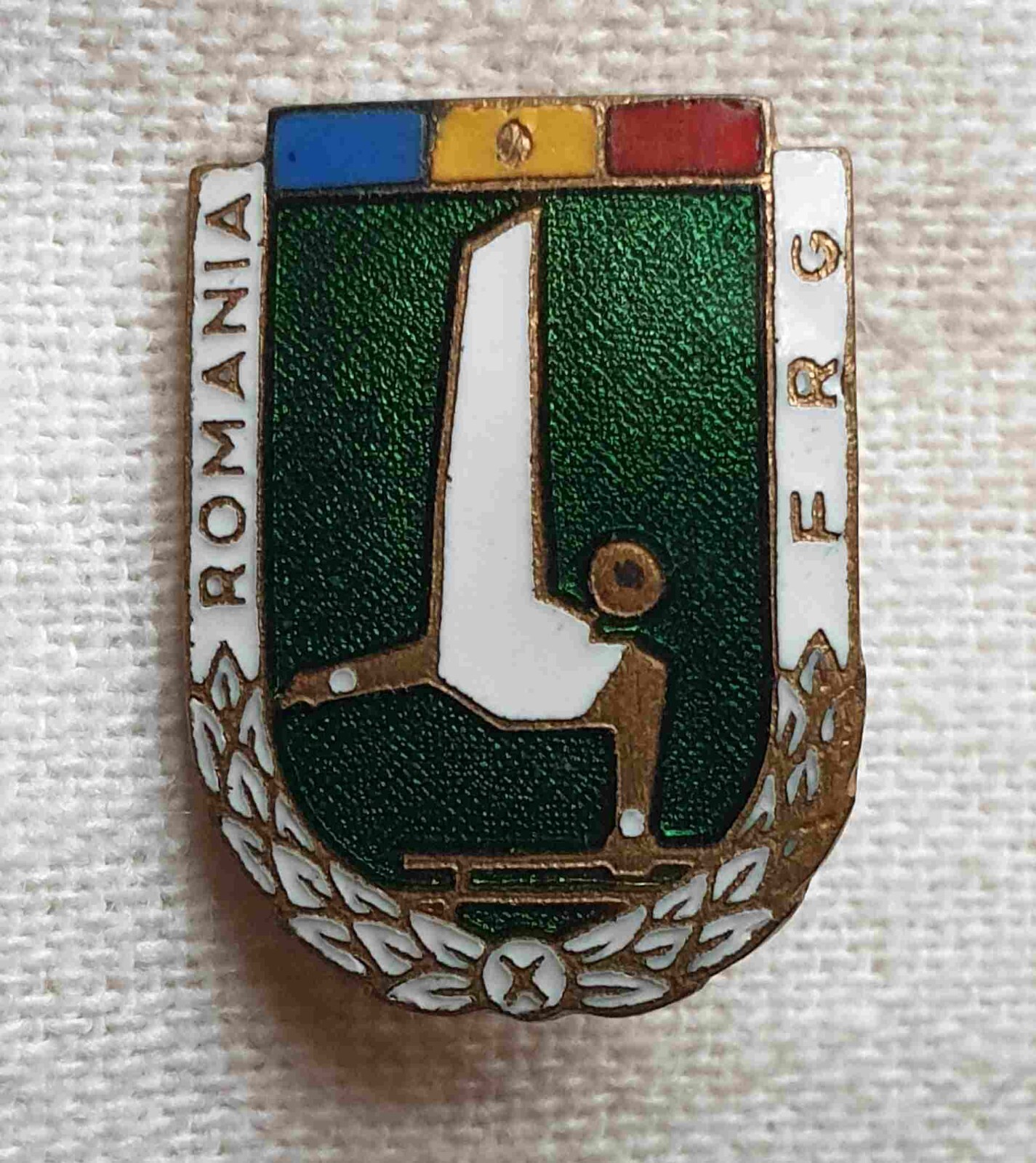 Romanian Gymnastics Federation - old superb badge 1970s sport - Romania ...