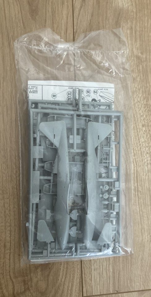 L283 Heller Model Kit 233 - Messerschmitt Me 262 B 1a/U1 - 1/72 - Pts ...