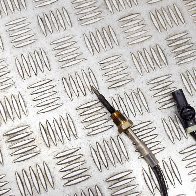 MERCEDES-BENZ A W177 A200 120kw Exhaust Gas Temperature Sensor ...