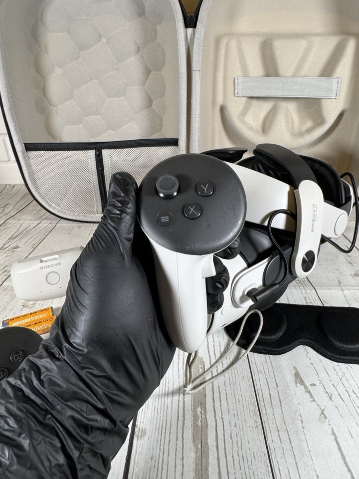 Meta Quest 3S 128GB VR Headset W/ Controllers - Bobo VR M3 Pro - Great ...