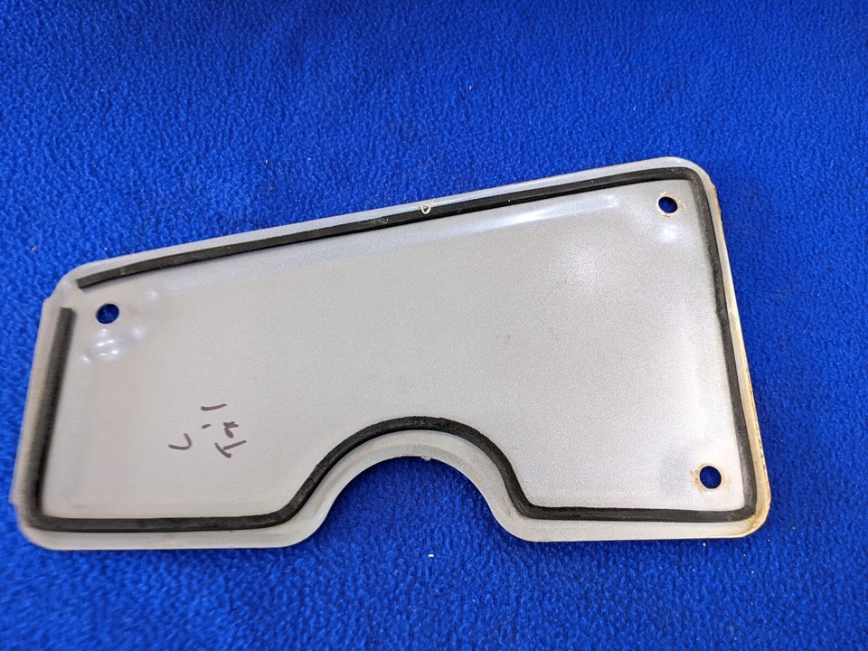 Genuine Lexus LX470 03-05 Left Driver side Tail Light access cover ...