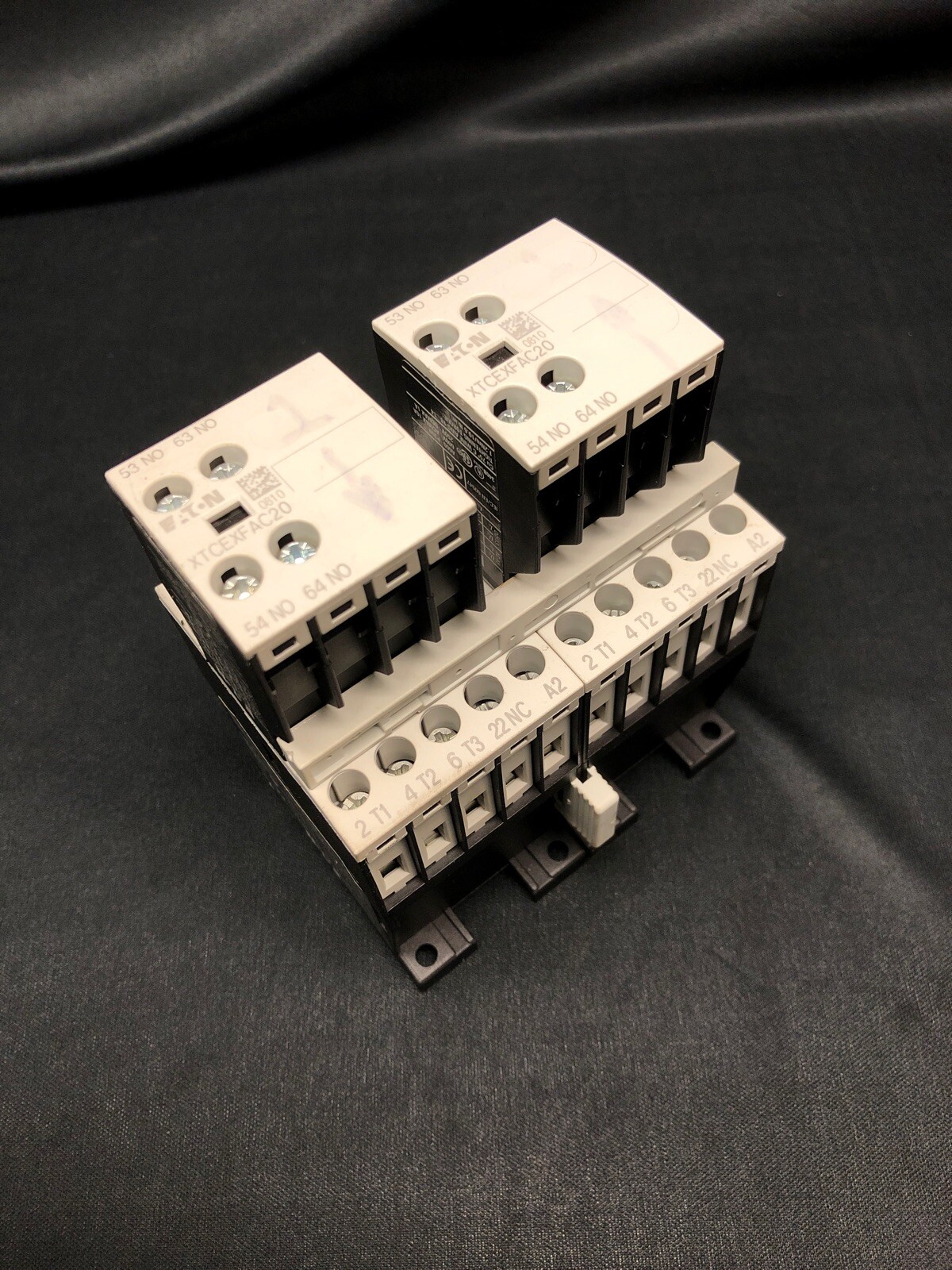 Eaton Contactor Assembly Lot XTCE007B01 (x2) XTCEXFAC20 (x2) | eBay