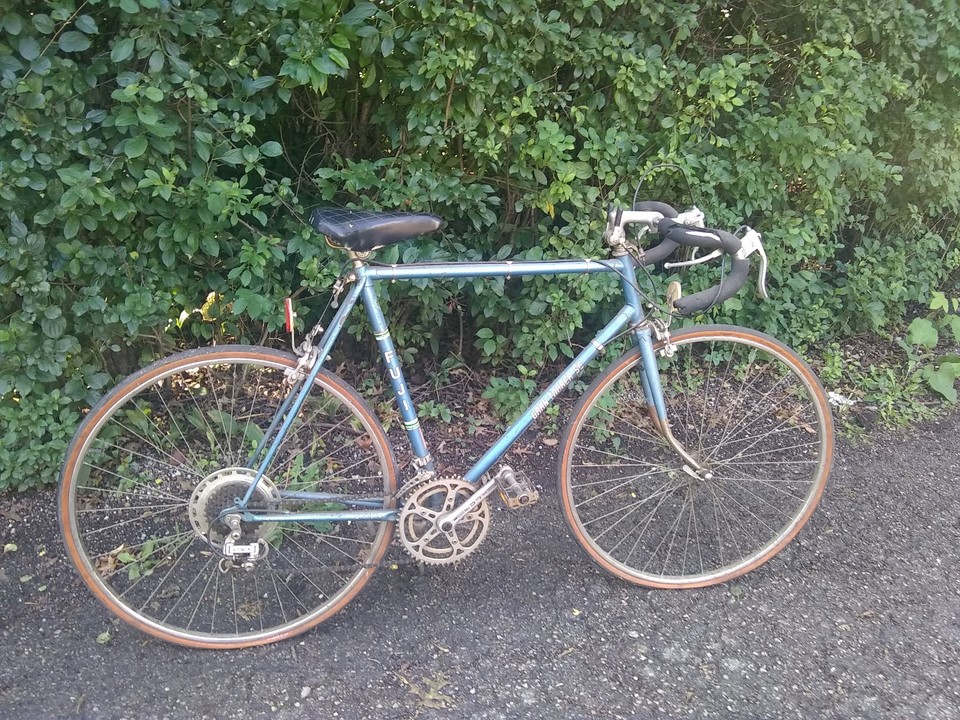 Fuji Gran Tourer SE 12 SpeedRoad Bicycle -- Original owner - Vintage ...