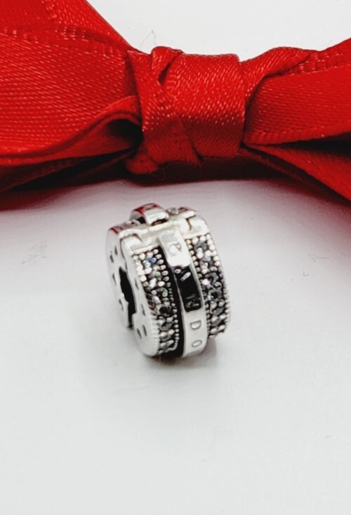 AUTHENTIC PANDORA SPARKLING PAVE LINES & LOGO CLIP CHARM #799042C01 | eBay