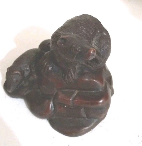 Vintage Hand Made Resin Beaver with Young Statue Ornament 10x9cm (B3 ...