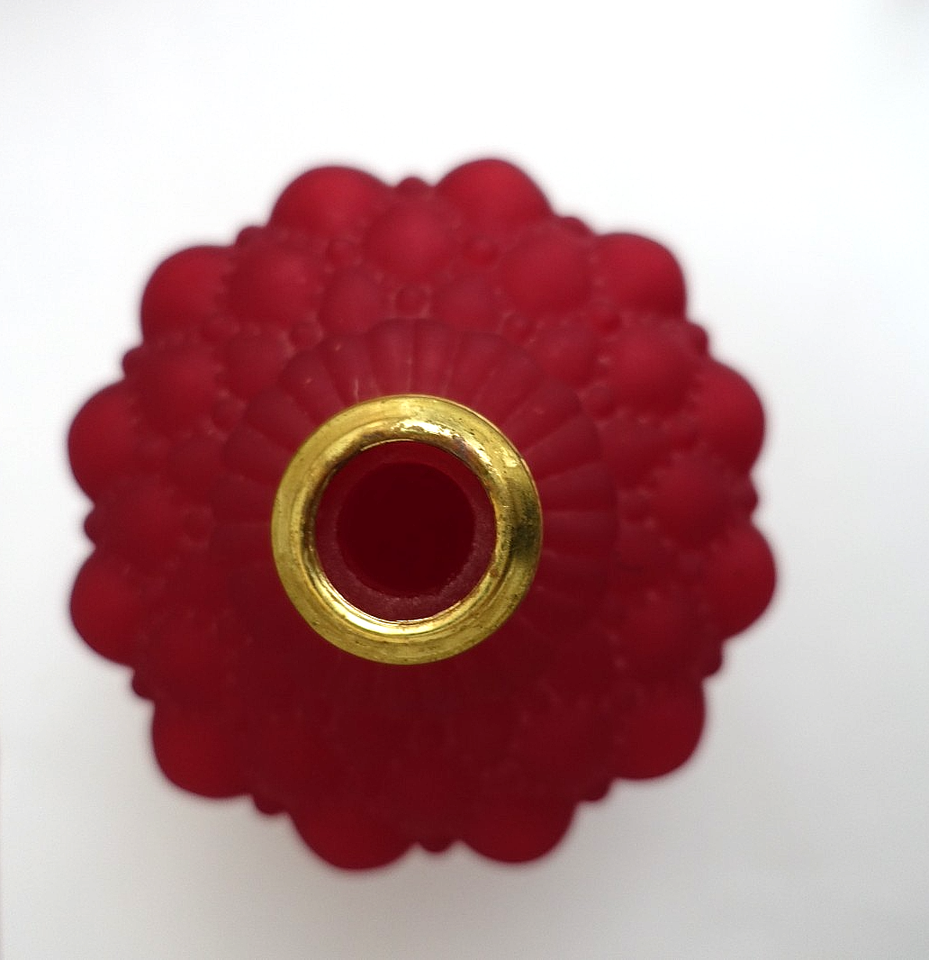 ABCO NUTMEG Red Glass Diamond Quilted Miniature Oil Lamp & Shade ...