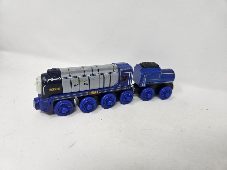 Thomas & Friends Wooden Railway Vinnie & Tender DFW79 Train Tank Engine ...