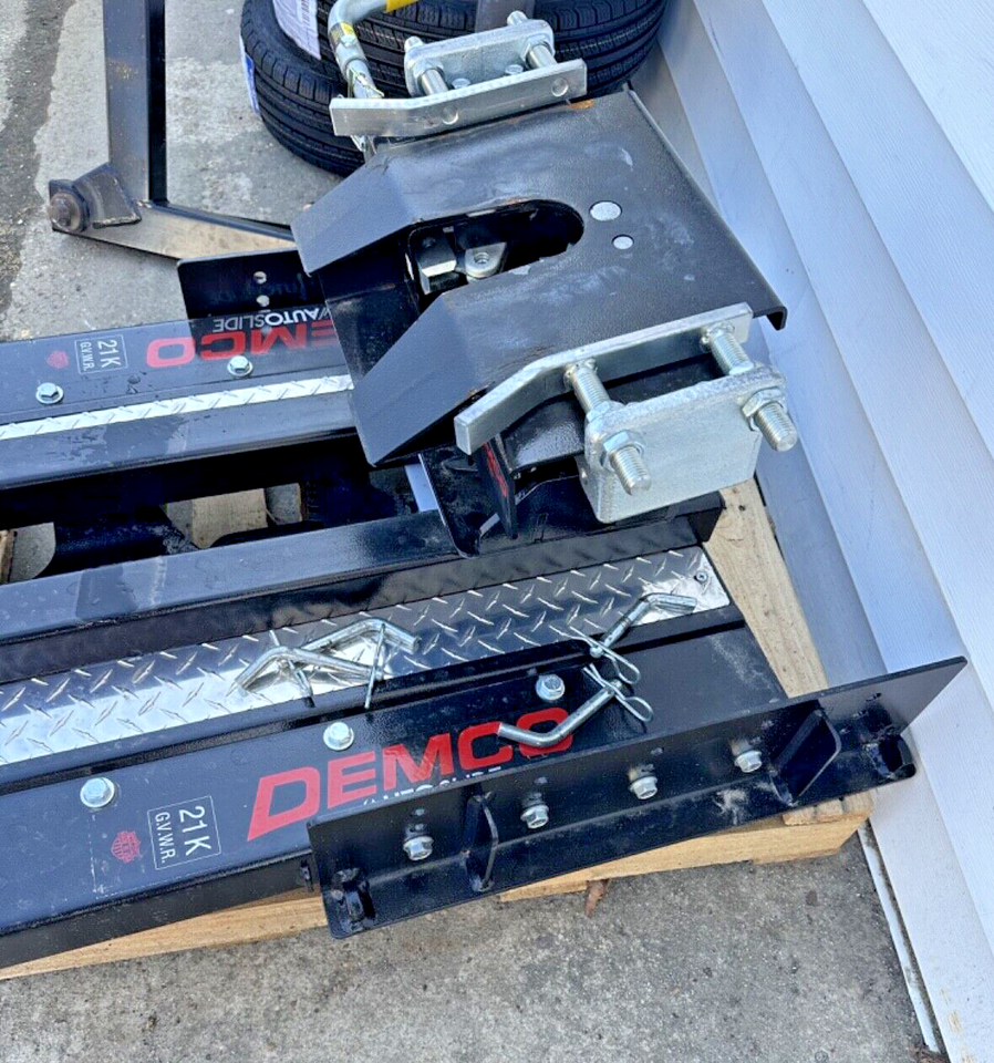 Demco Autoslide 5th Wheel Hitch w/ Slider - Model #6003 | eBay