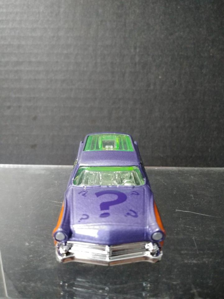 1/64 THE RIDDLER 8 CRATE 1955 FORD DELIVERY WAGON R3748 PURPLE & ORANGE ...