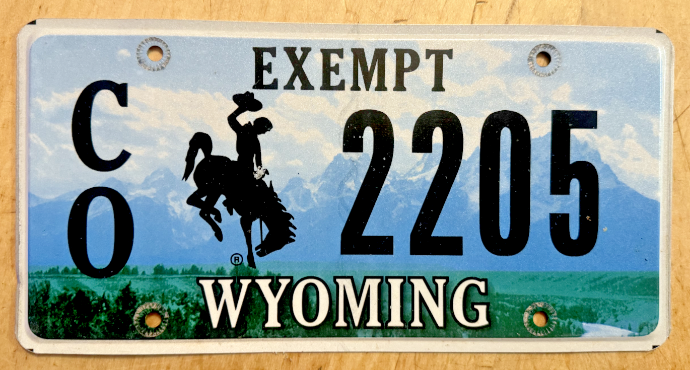 WYOMING GRAPHIC EXEMPT COUNTY GOVT DEPUTY SHERIFF LICENSE PLATE " CO ...