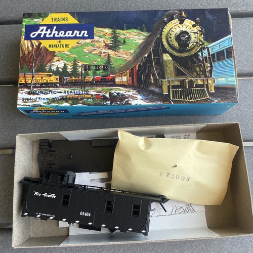Athearn HO Scale Rio Grande 01449 Regular Caboose Kit Black #01464 NOS ...