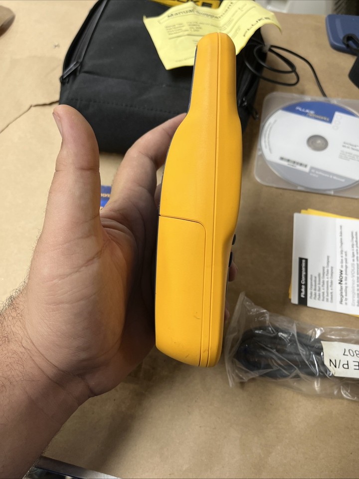 Fluke Networks AirCheck 802.11 a/b/g/n Handheld Wi-Fi Wireless Network ...