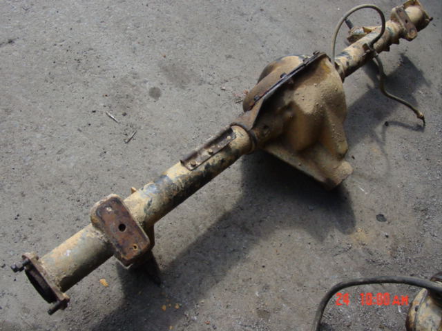 Jeep Cherokee Dana 35 XJ 84-90 rear axle housing empty back diff bolt ...