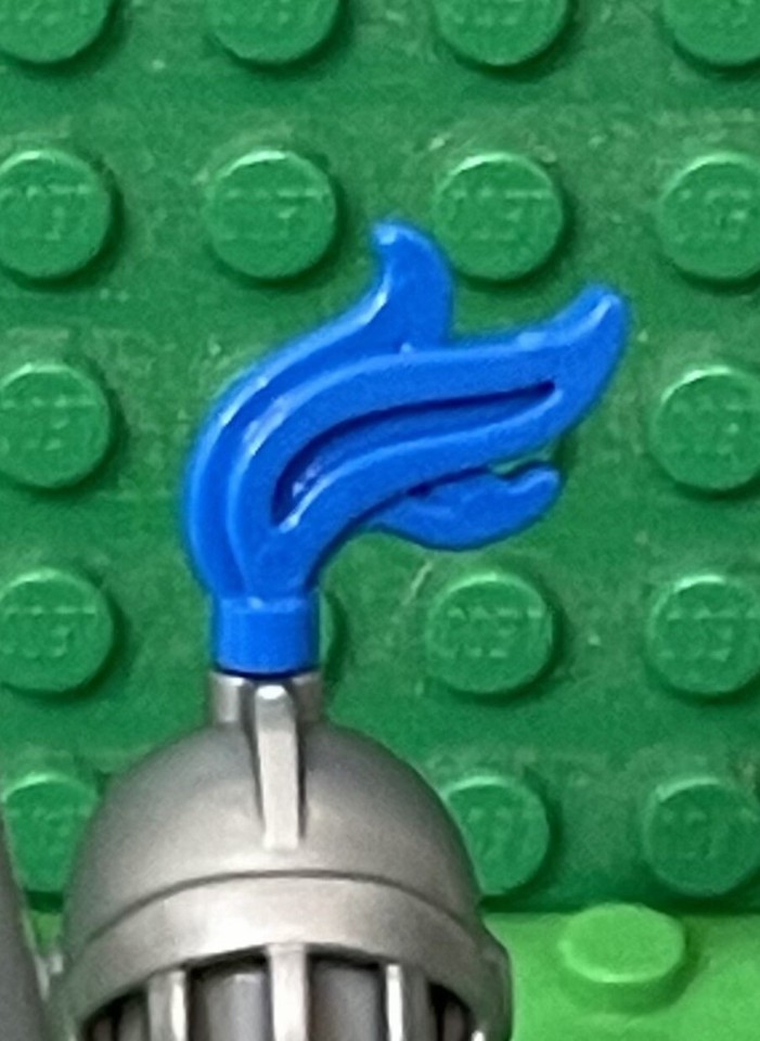 Lego 10 Pieces Blue Castle Mini Figure Plume Feather Triple Compact ...