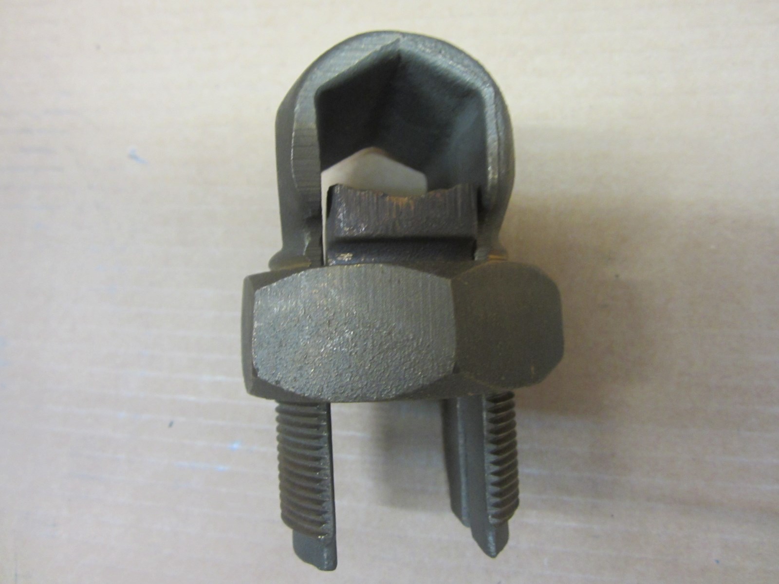 BURNDY SERVIT CONNECTOR KS44 KERNEY | eBay