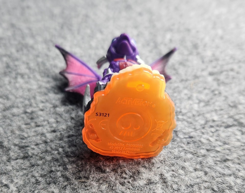 Stump Smash & Cynder Skylanders Giants Figure Activision | eBay