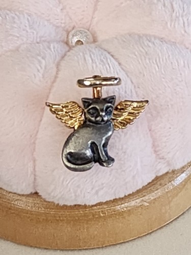 CAMCO Tiny Pewter Cat Gold Tone Halo & Wings Lapel Pin Tie Tack Brooch ...