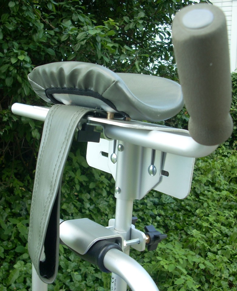 Drive Medical 10224 deluxe trigger release walker + platform attachment ...