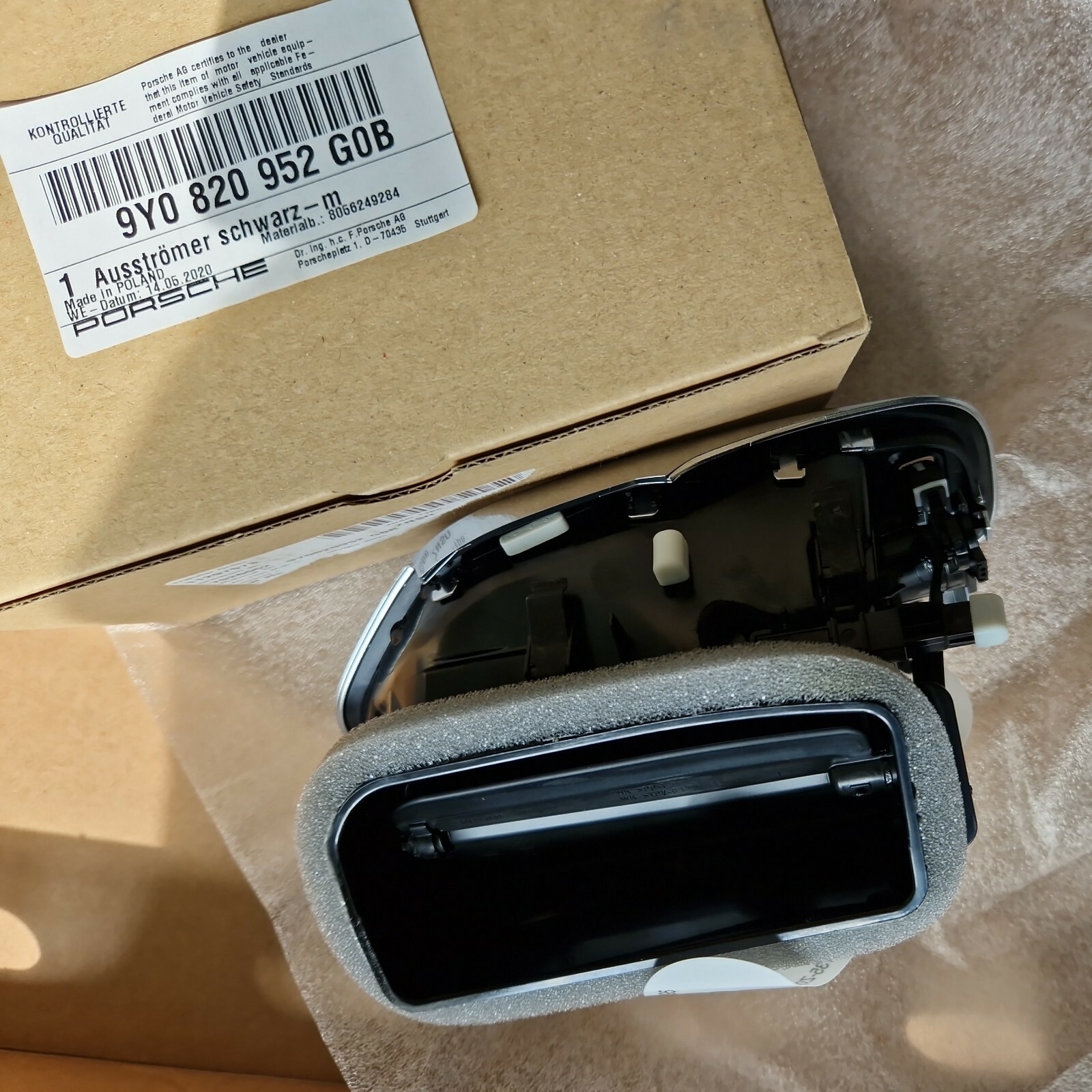 Genuine Porsche Cayenne 9Y0 Front Grill Air Vent 9Y0820952 | eBay