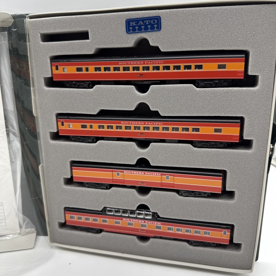 KATO N Scale 106-029 Southern Pacific Daylight Smooth Side Passenger ...