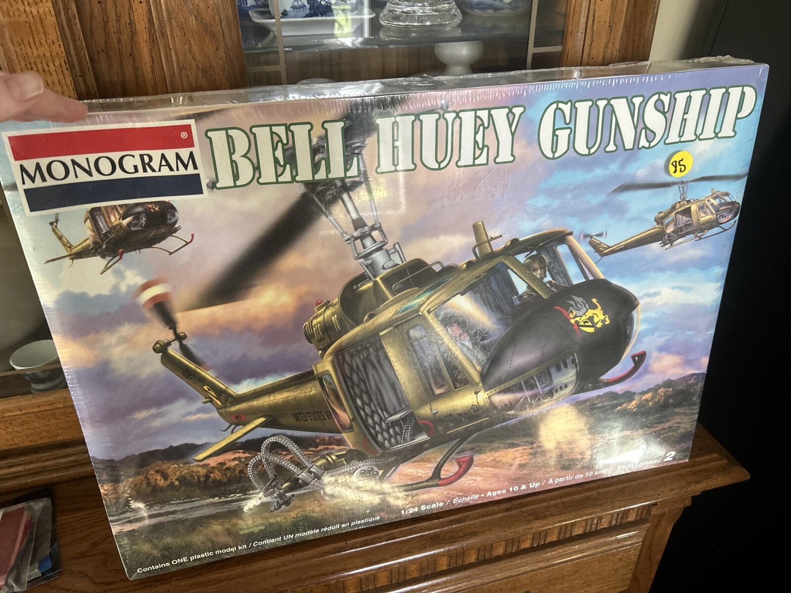 Monogram Bell Huey Gunship 1/24 Scale Unassembled Model | eBay