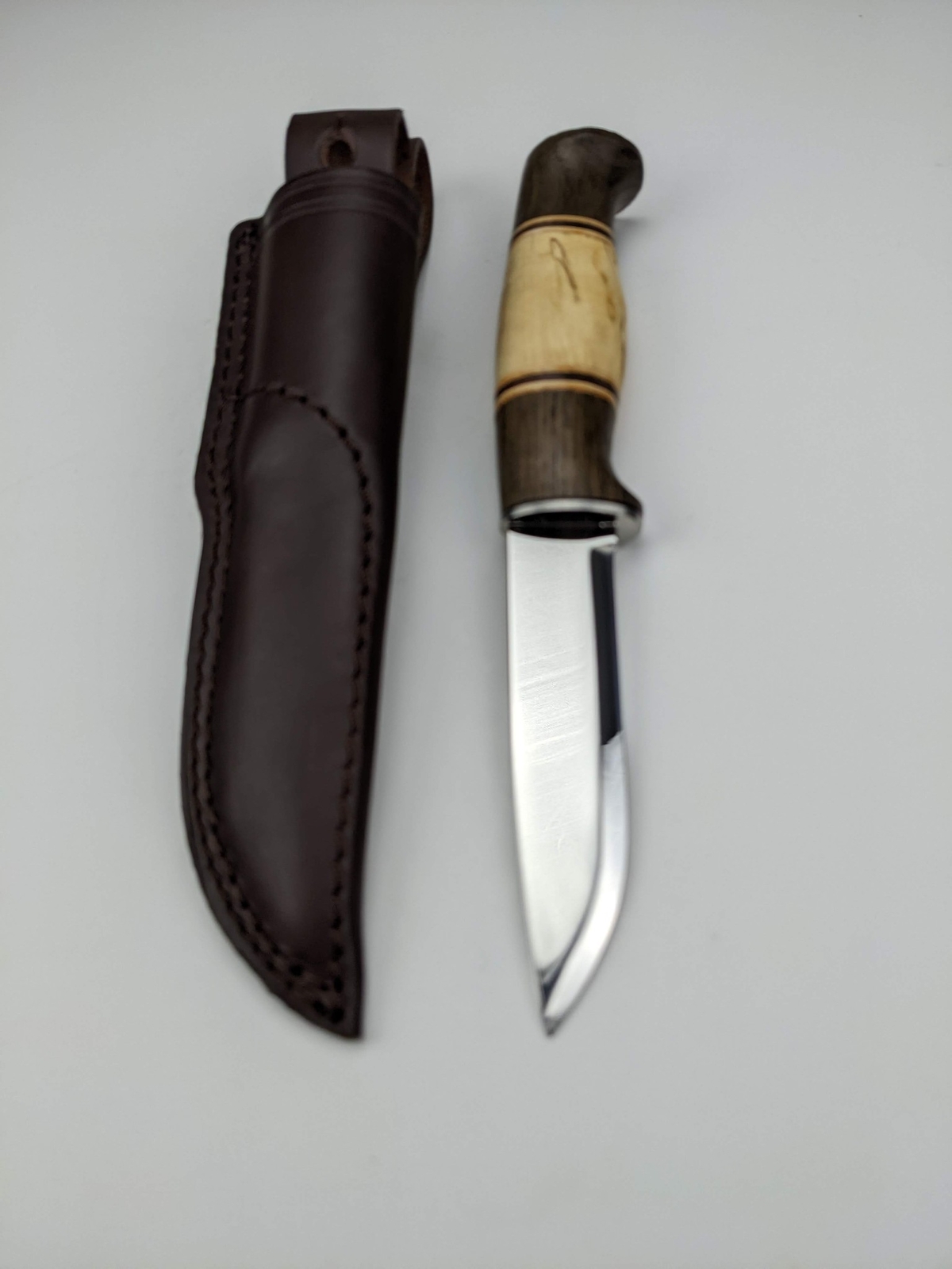 Helle Harding Knife - Norway Made - Birch Wood Handle - Genuine Leather ...
