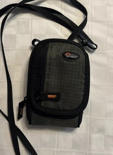 Lowepro Ridge 30 Black Padded Digital Camera Bag With Shoulder Strap | eBay