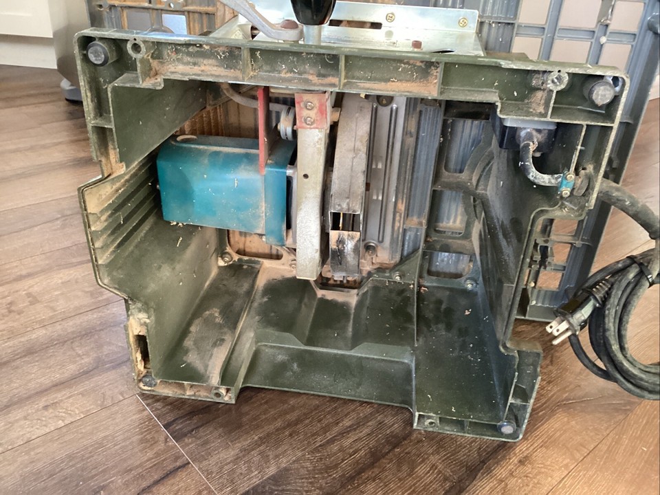 Vintage Makita 2708 Table Saw 8.25 in Blade, 115V 4500 RPM With Fence ...