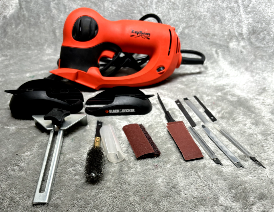 Black & Decker Zip Saw Multi Project Tool Model HS600 with Carrying ...