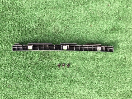 Hyundai Santa Fe Rear Bumper Side Bracket w/ Screws RH 86613-2B000 2007 ...