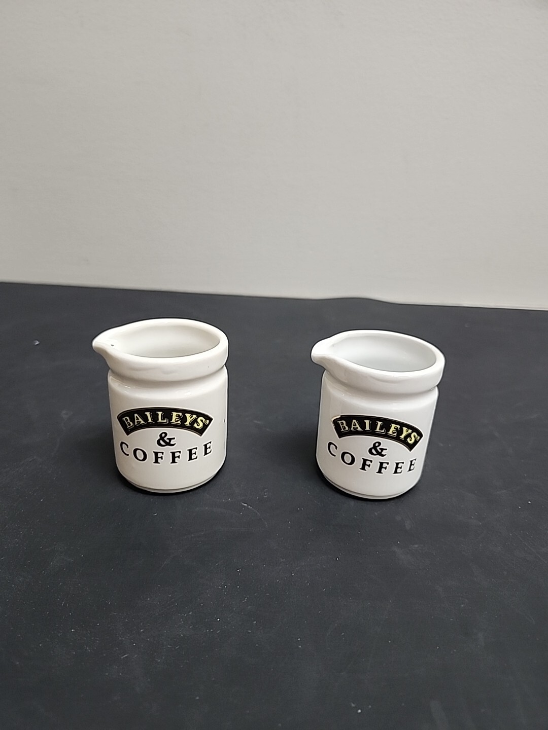 2 MINI BAILEY'S Irish Cream and Coffee Single Creamers | eBay