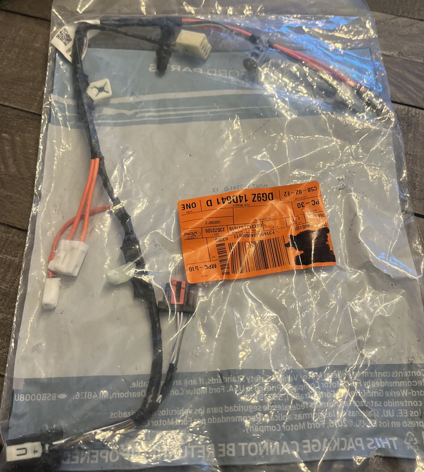 FORD OEM-Engine Control Module ECM PCU PCM Wiring Harness DG9Z14D641D ...