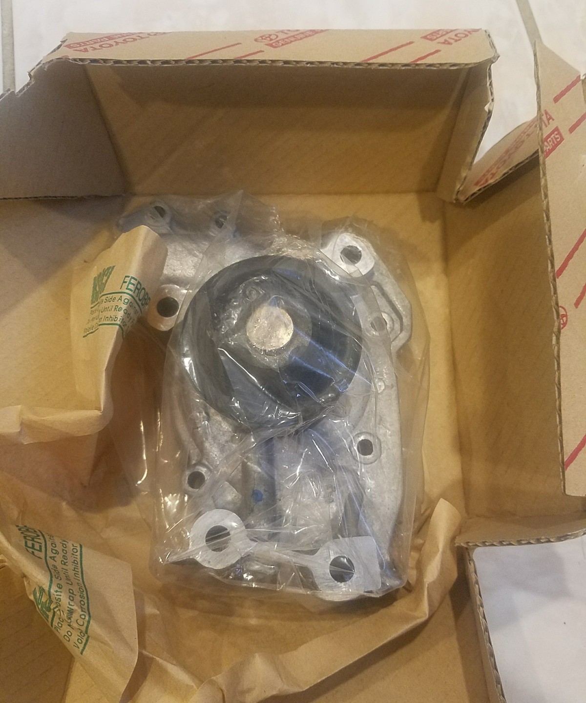 OEM TOYOTA CARMY AVALON SIENNA WATER PUMP 1610029085 FITS 1998-2010 INC ...