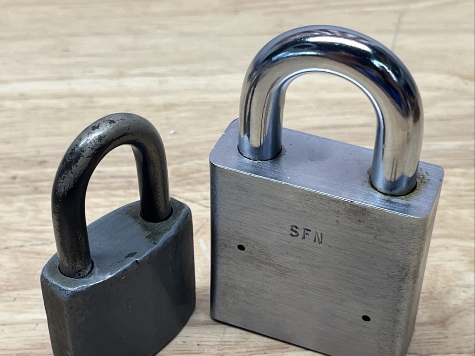 Lot Of 2 Vintage American Lock Company Padlocks 7300 And DC 200 With ...