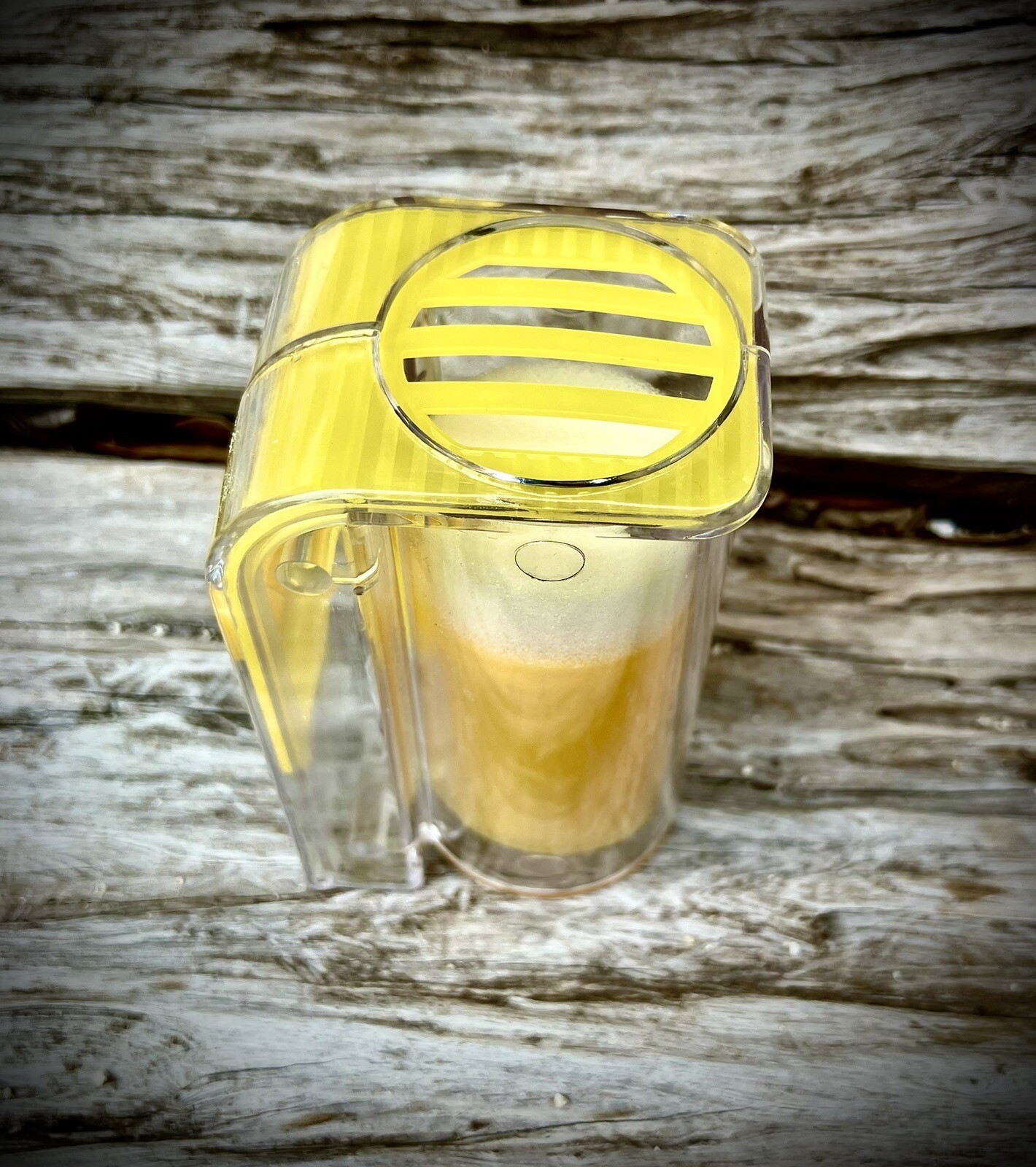 PROFESSIONAL BEEKEEPERS QUEEN MARKING PEN AND A ONE HANDED QUEEN CATCH ...