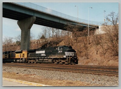 Railroad Photo - Norfolk Southern #9572 Diesel Locomotive 1990s Freight ...