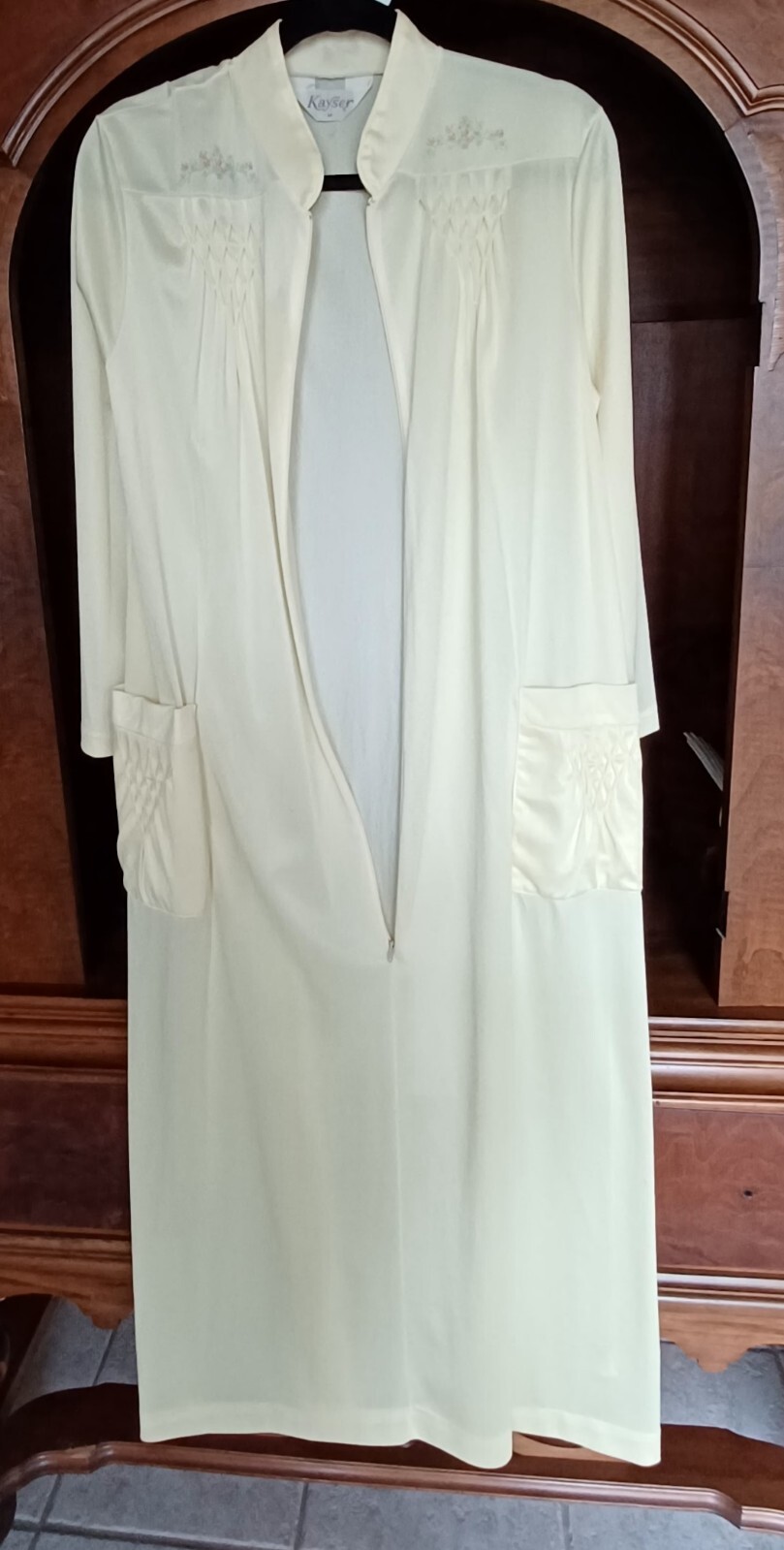 Vintage Kayser Housecoat Robe Gown Nylon Tricot, Pale… - Gem