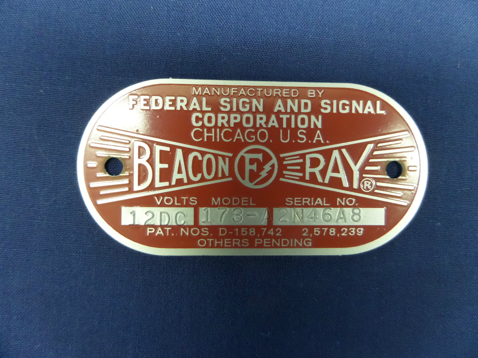 Federal Sign and Signal Model 173-A Beacon Ray Replacement Badge | eBay