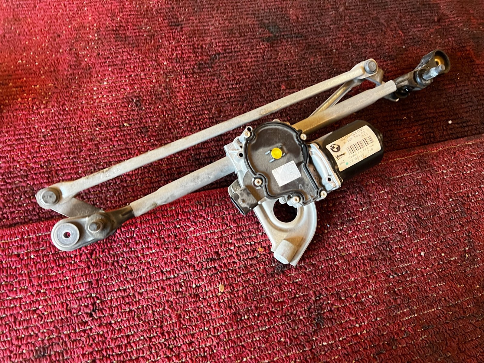 BMW 2012-2018 F30 F32 F23 WINDSHIELD WIPER LINKAGE ARM MOTOR ASSEMBLY ...