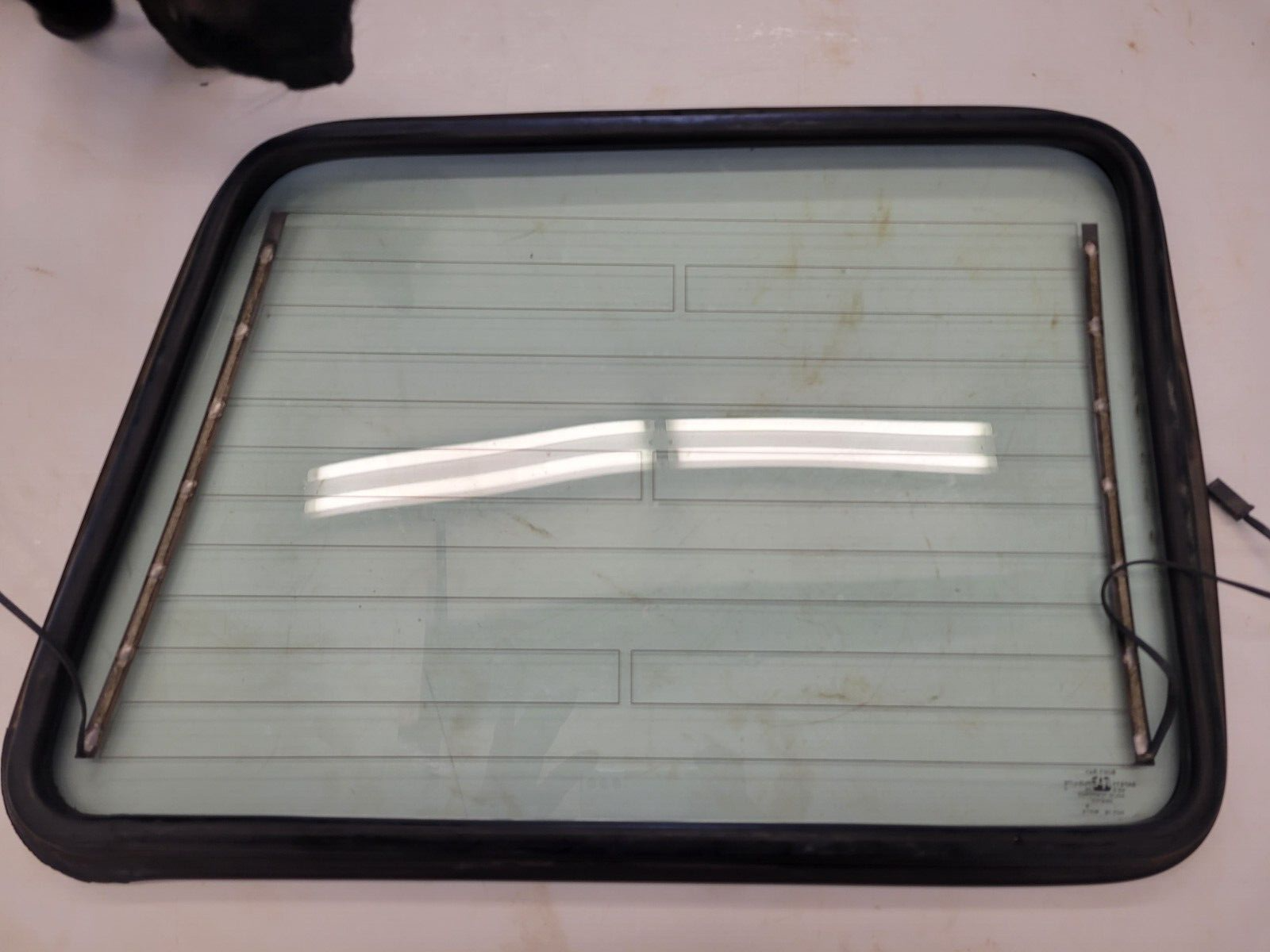 GLASS WINDOW REAR BARN DOOR BACK DEFROST PASSANGER SIDE CHEVY GMC ...