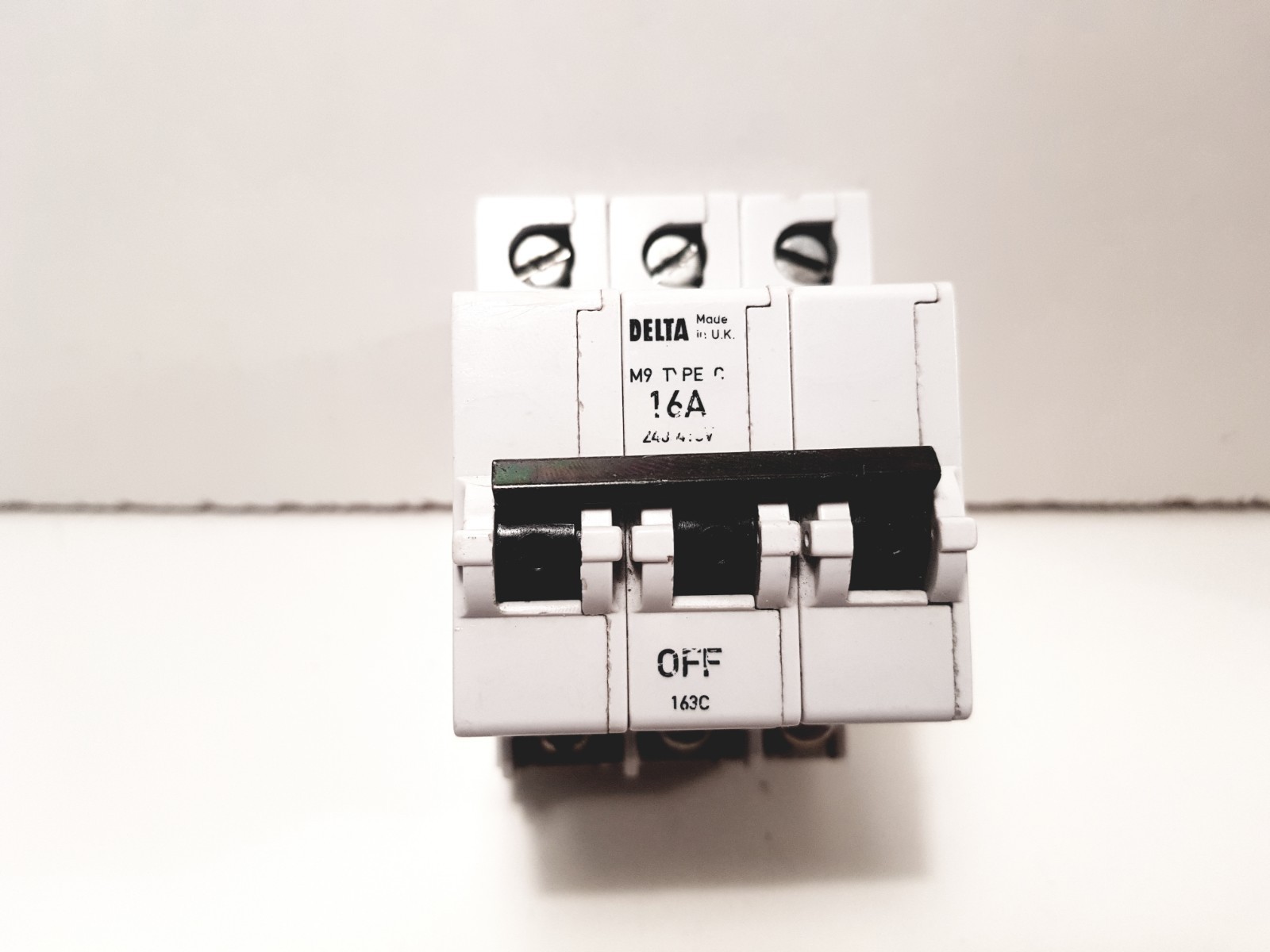 MEM DELTA 16A TYPE C, 3 POLE MCB, CIRCUIT BREAKER, 163C, 163MC T103C ...