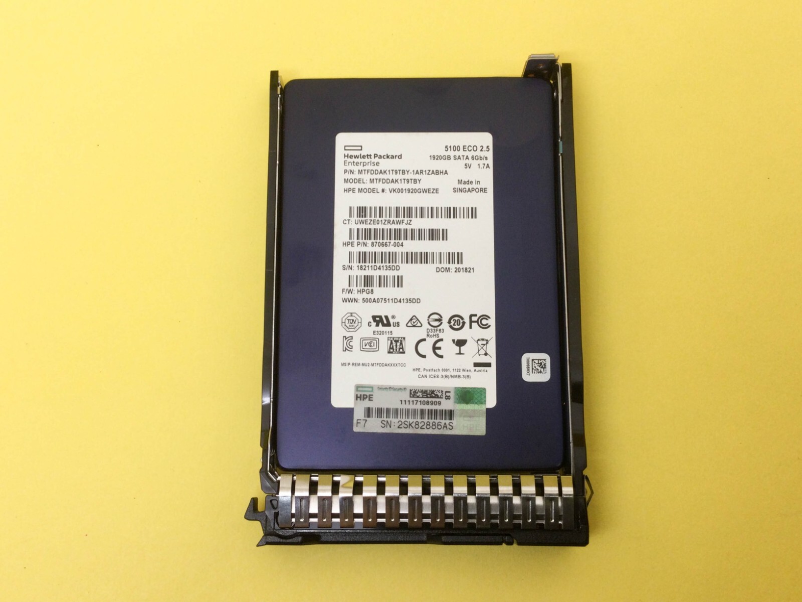 875513-B21 HPE 1.92TB SATA 6G READ INTENSIVE 2.5'' SC DS SSD w/ Blank ...