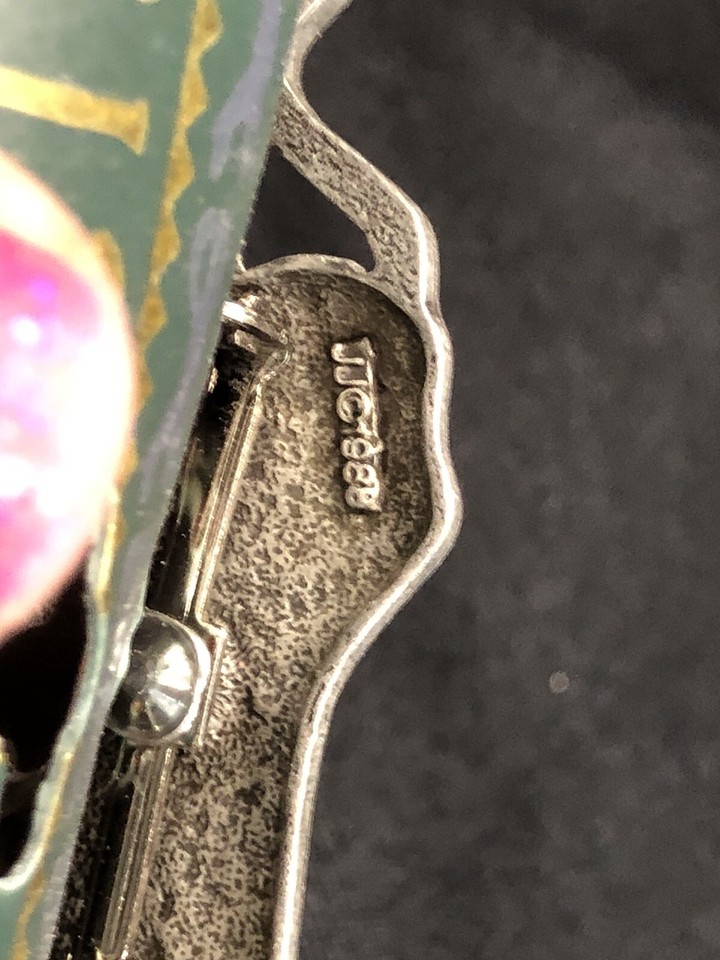 JJ Jonette Jewelry Silver Pewter COW Jumping Jumped Signed Pin Over the ...